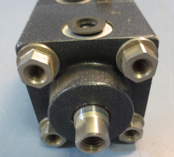 Parker Pneumatic Cylinder Model No. 32 TMPRLRVS13M 50.00 10 bar Air Ne | eTech Surplus