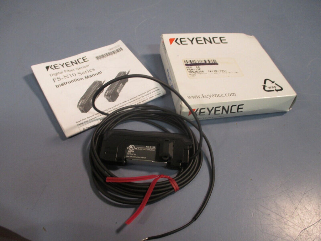 KEYENCE Digital Fiber Amplifier Sensor FS-N12P | eTech Surplus