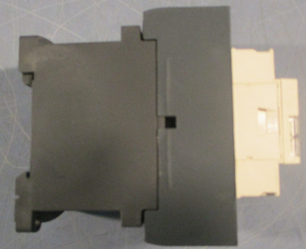 Schneider Electric LC1D32BD Contactor TeSys - 035725 24VDC 15KW/400V 2 ...