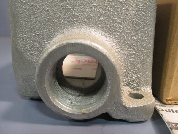 Crouse-Hinds Conduit Outlet Box Mounting Body, 1-Gang, 1", Feed-Thru E ...