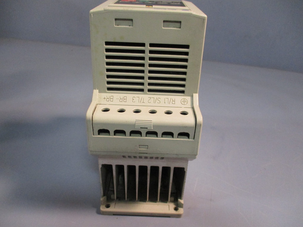 ALLEN BRADLEY 2 HP PRESET SPEED VFD DRIVE SERIES C FRN 7.06 160-BA04NP ...