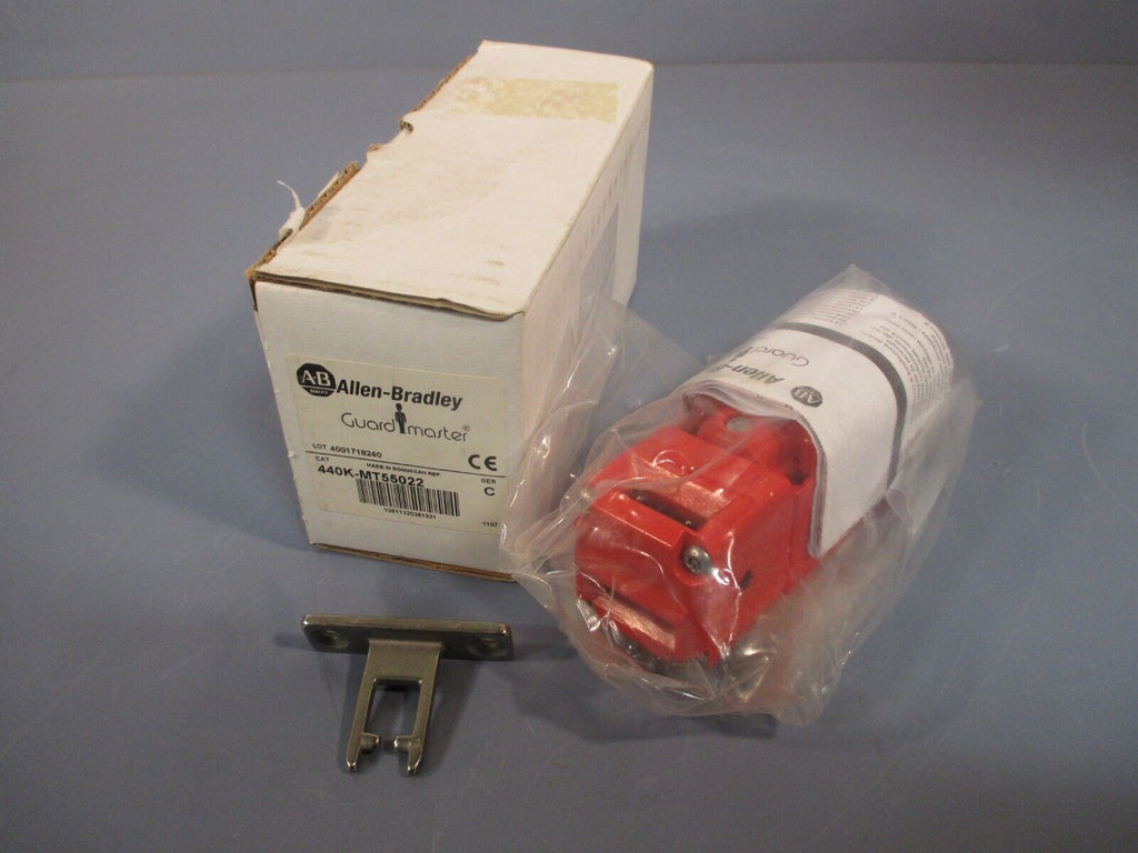 ALLEN BRADLEY SAFETY INTERLOCK SWITCH SER. C 440K-MT55022 | eTech Surplus