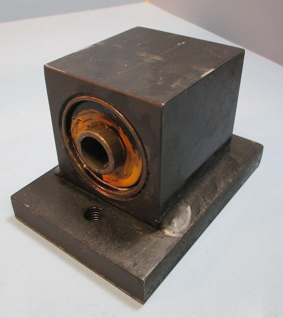 Hyster Engine Mount Model 1335681 NWOB | eTech Surplus