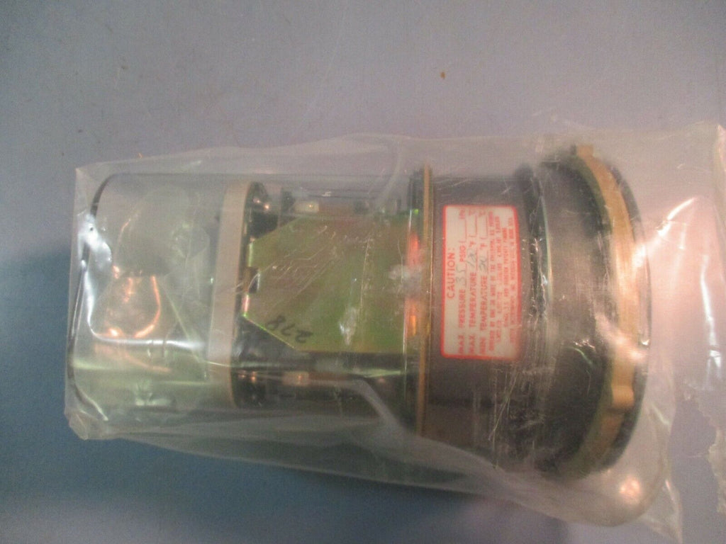 Dwyer Series 3000 Photohelic Pressure Switch / Gage 3220 NEW | eTech ...